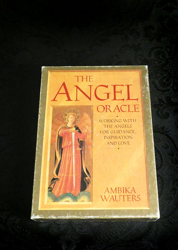 The Angel Oracle – Hester's Occult